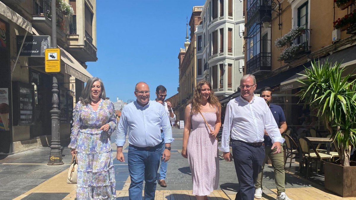 Tellado pide "unidad" a los críticos del PP de León: "No somos una ...