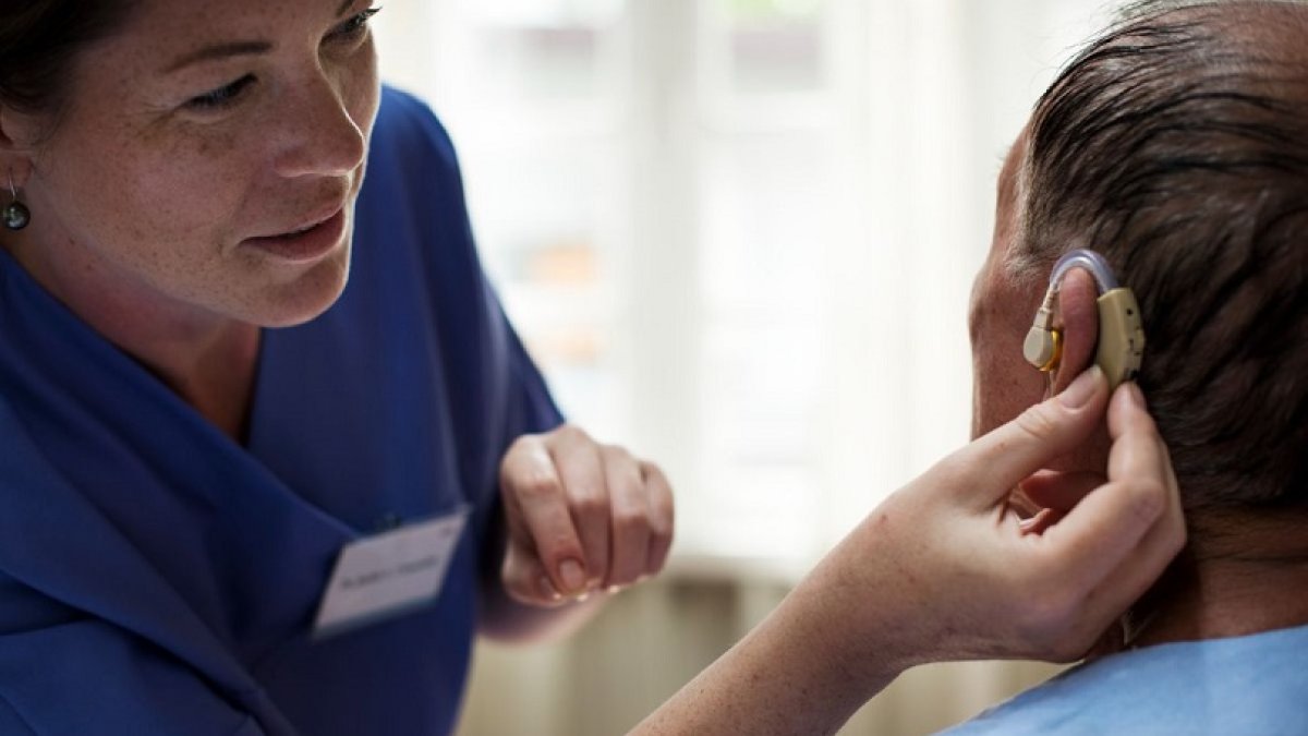 Audífonos con inteligencia artificial: una experiencia auditiva ...