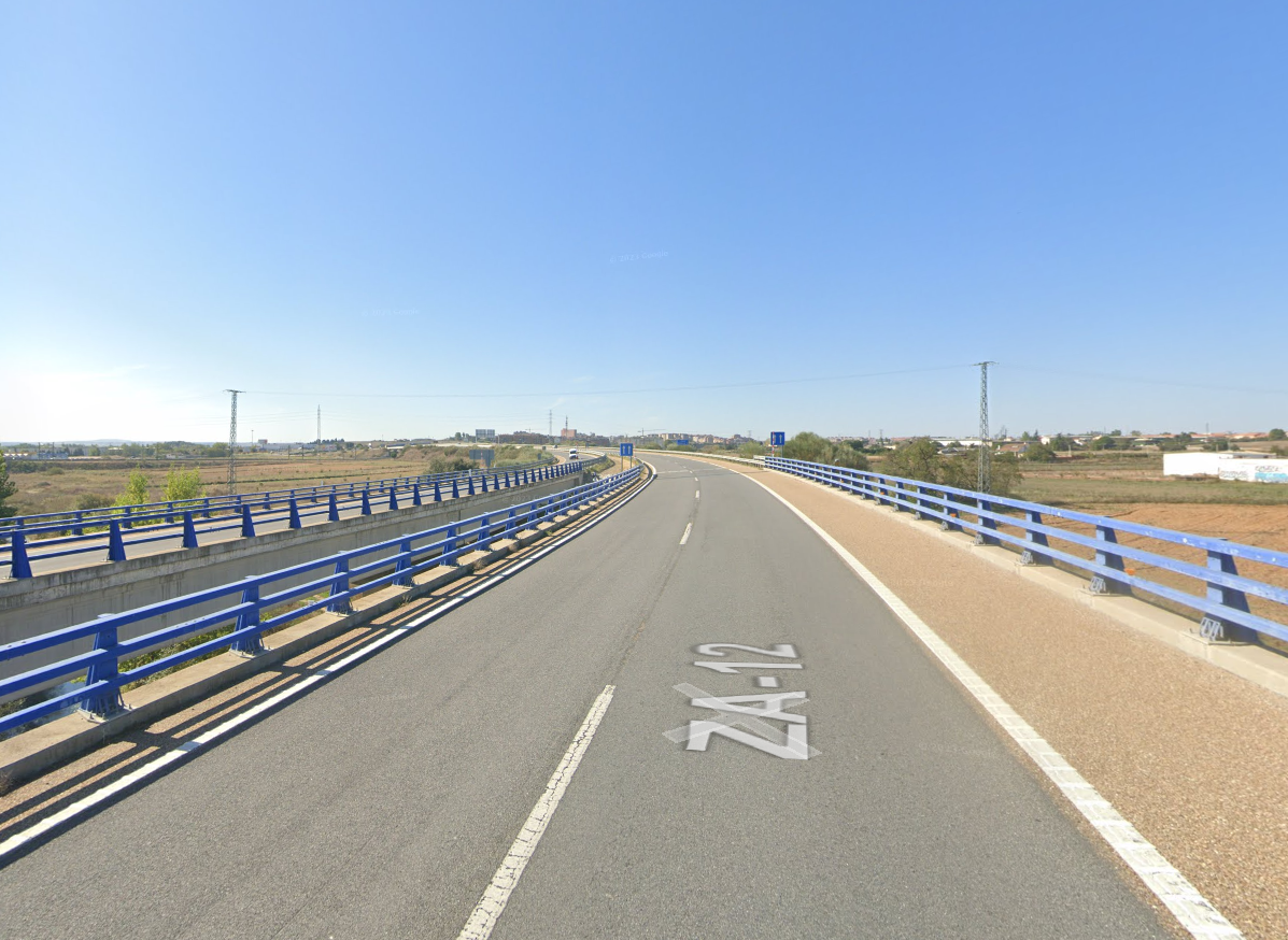 La Guardia Civil salva a una mujer que intentaba arrojarse al río ...