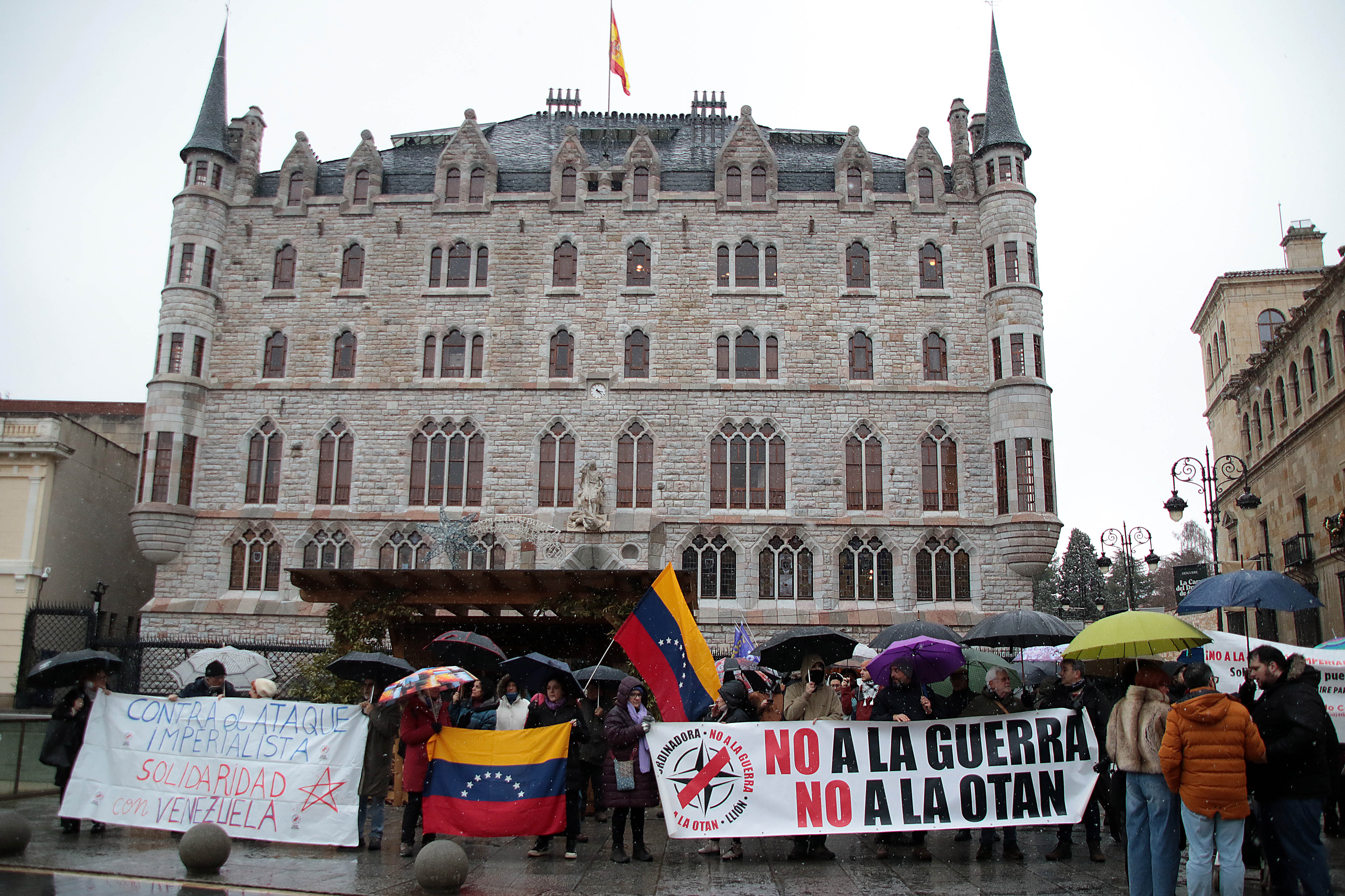 Venezolanos en León, en contra del ataque de Trump: "No más sangre por ...