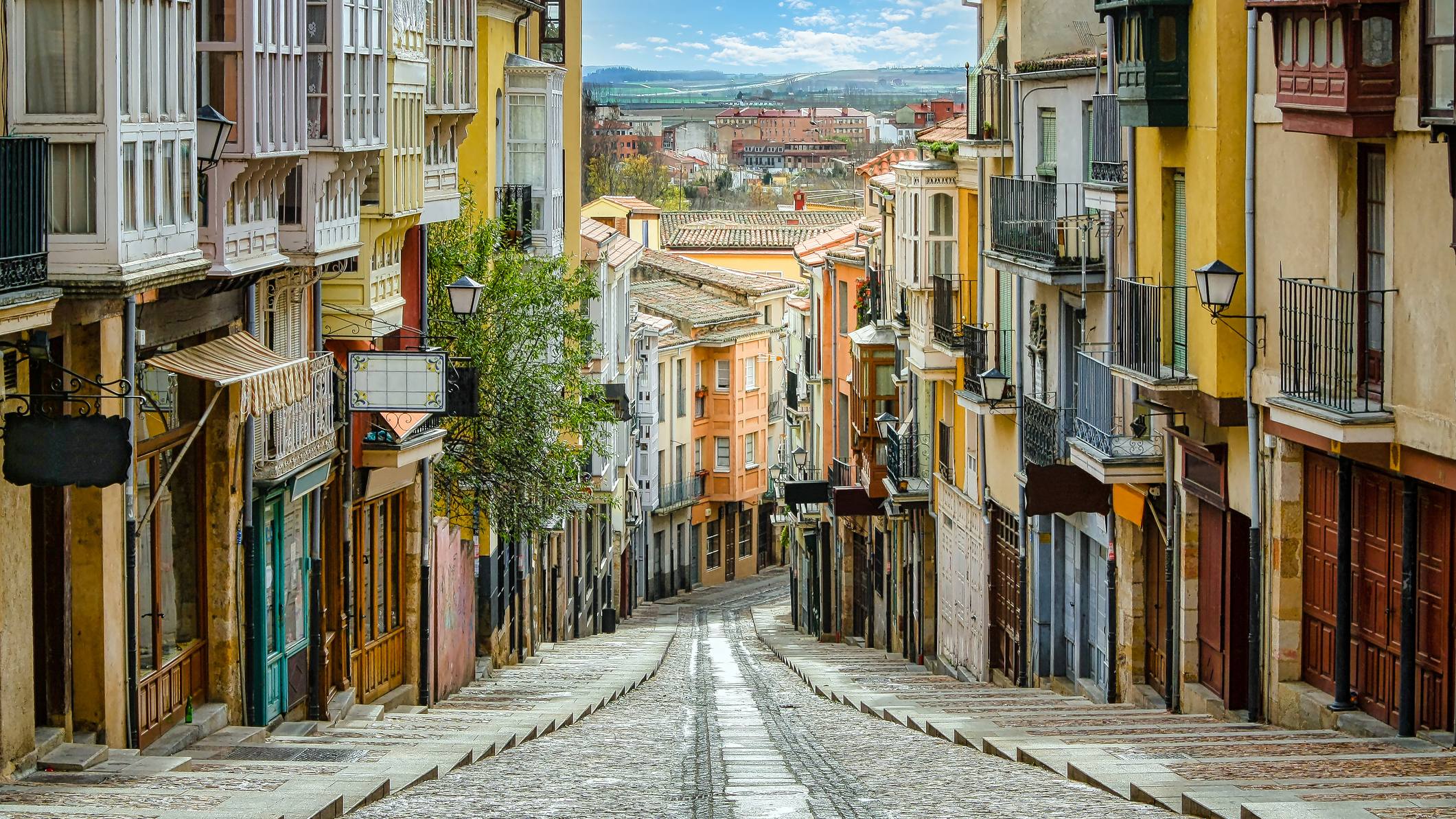 La AEMET ya avisa del tiempo en Castilla y León: hasta 36 grados este ...